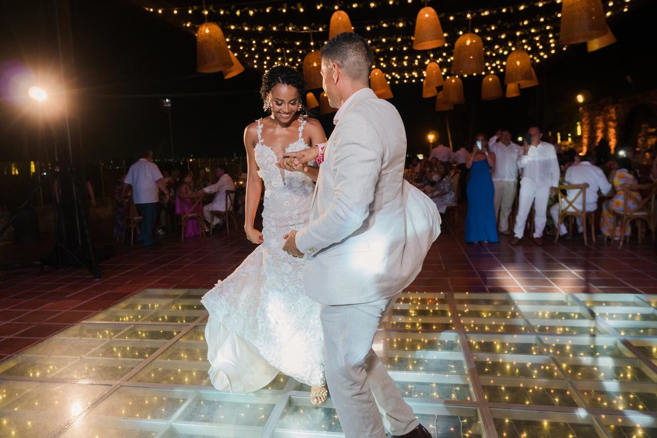 Canciones De Baile De Recepción LA MÚSICA PARA LA BODA Las Mejores